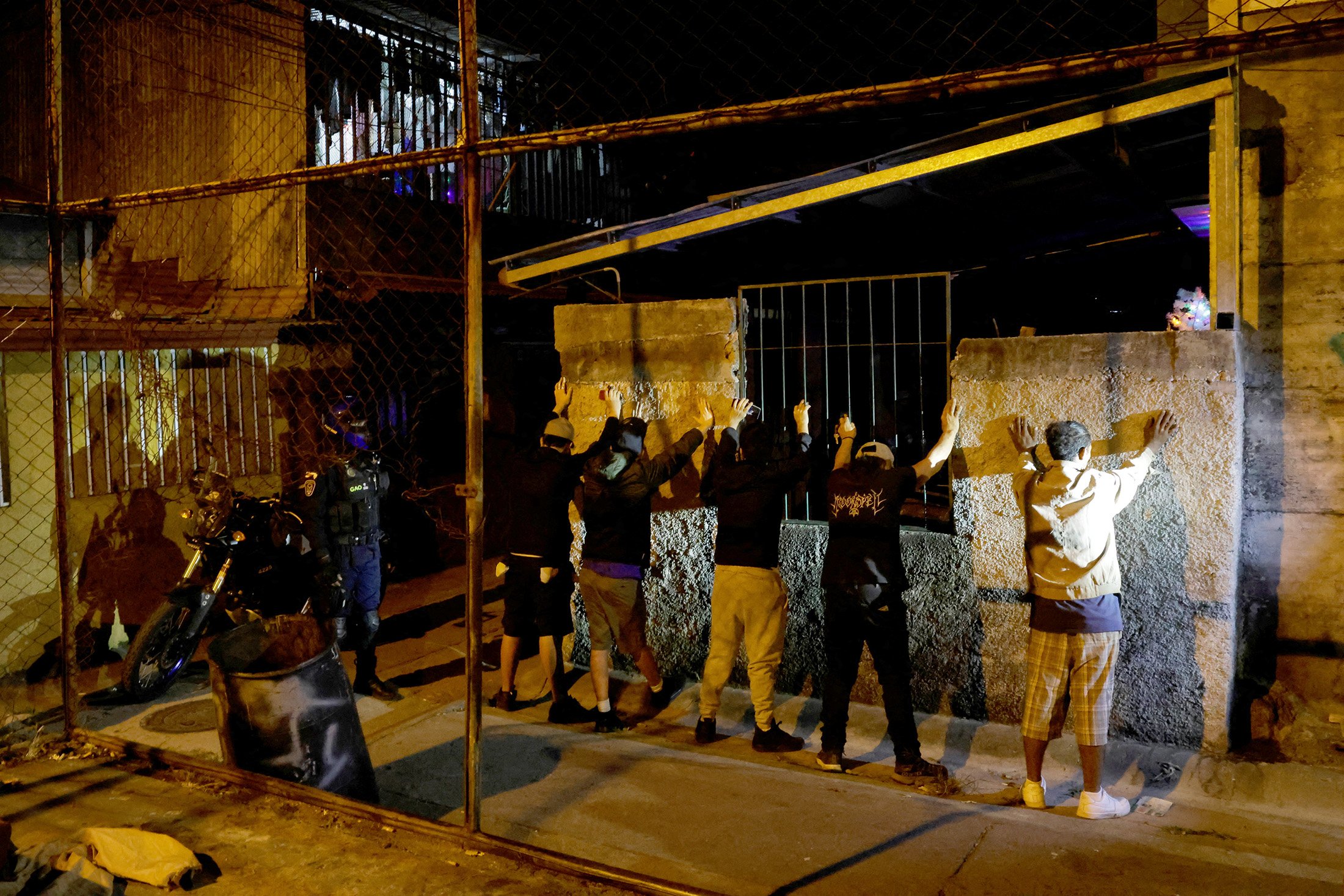 Fact Check: Gang-related violence contributes to migration from Central ...