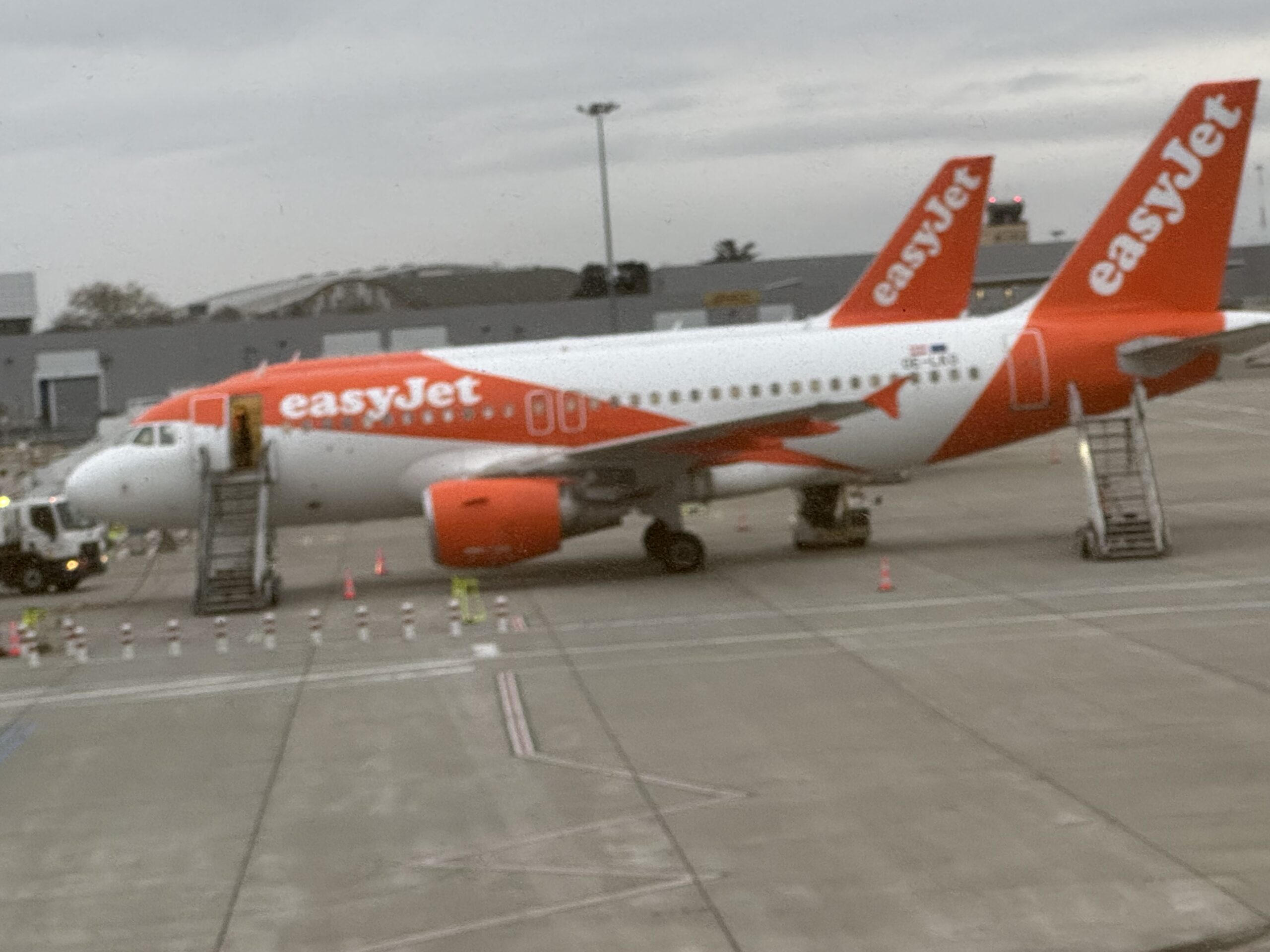 Fact Check: Is easyJet a good airline? | TruthOrFake Blog