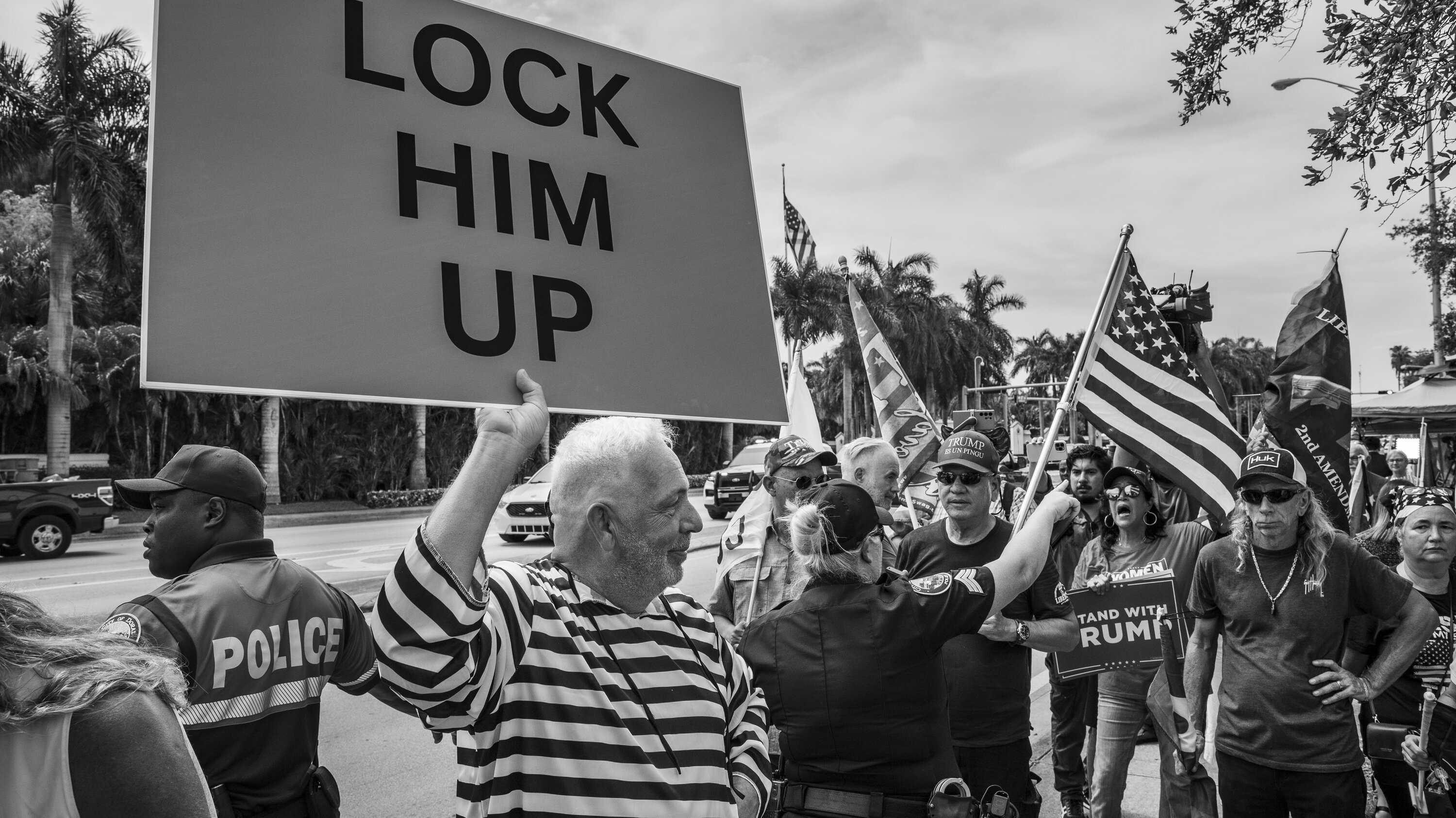 Fact Check: Conservatives will shoot you for breaking into their house ...