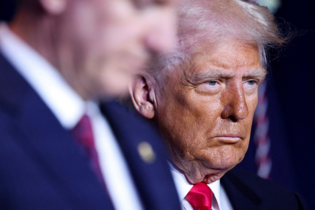 Fact Check: Trump’s air traffic control cuts just resulted in the ...